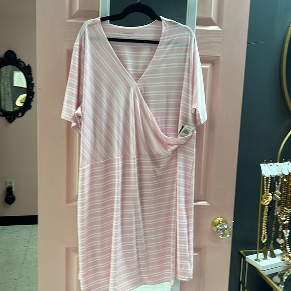 Kim Rogers | Dresses | Kim Rodgers Curvy 2x Pink White Short Sleeve ...